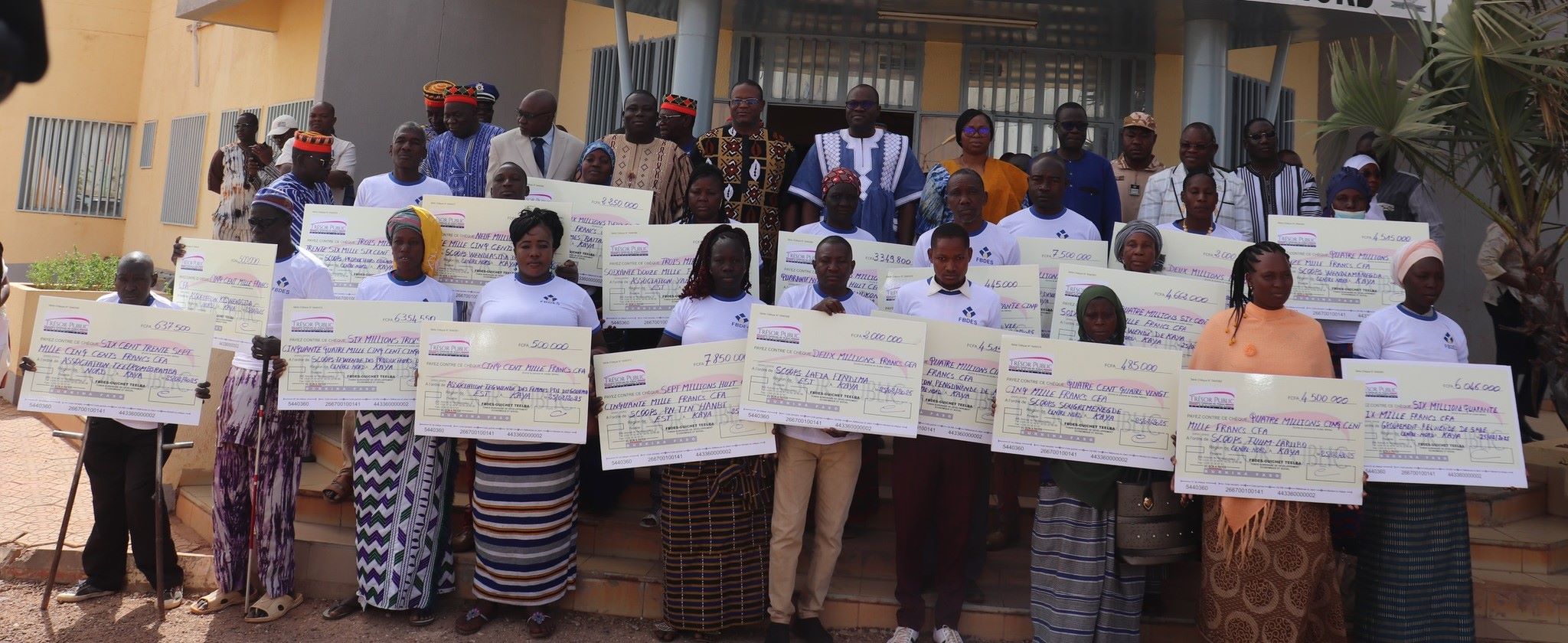 Soutien à la réinsertion des PDI : 20 bénéficiaires reçoivent leurs ...